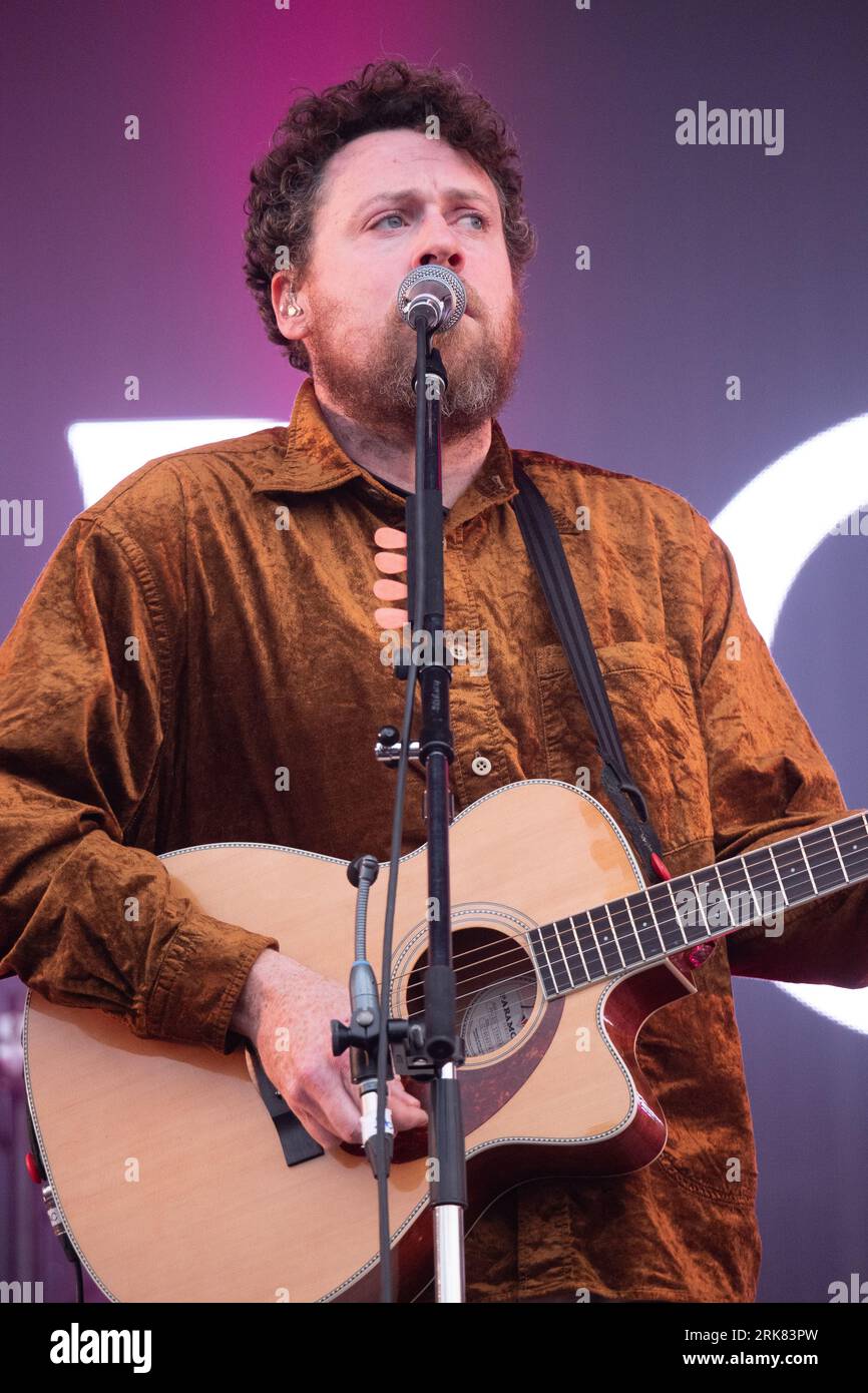 Joseph mount guitar hi-res stock photography and images - Alamy