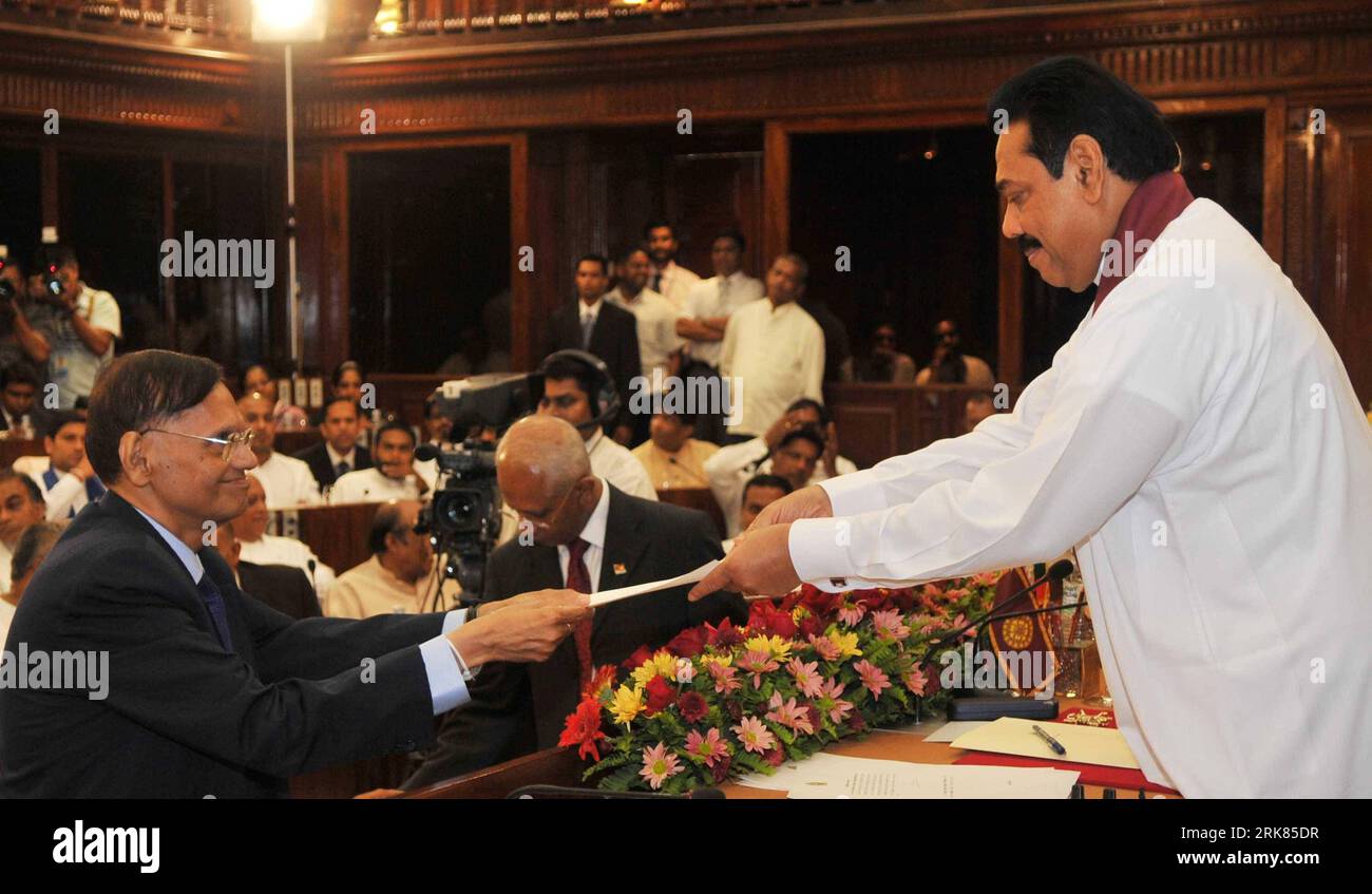 Nxl letter hi-res stock photography and images - Alamy