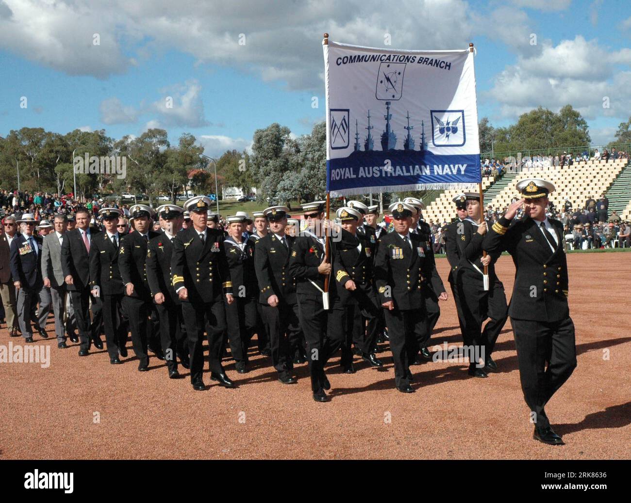 Army values hi-res stock photography and images - Alamy