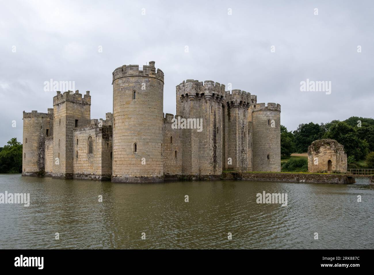 This majestic castle is situated in the idyllic village of ...