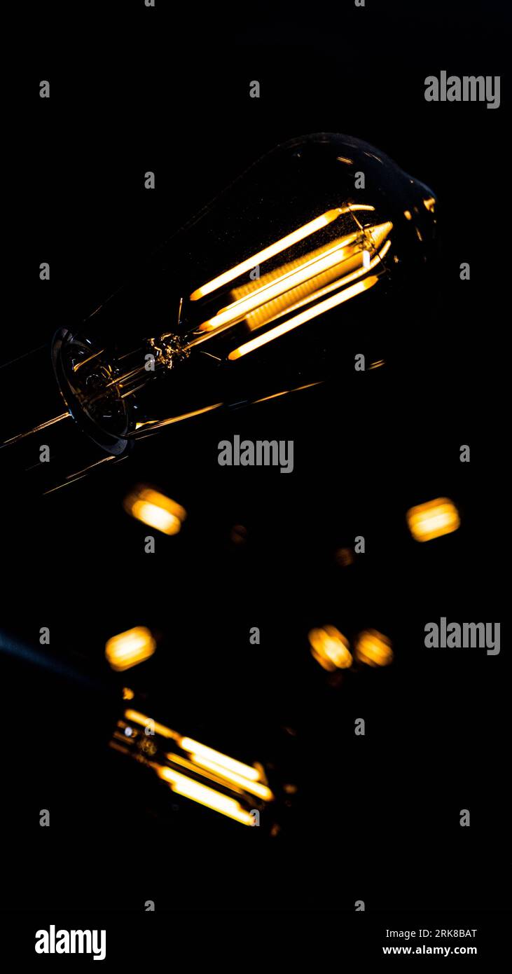 Rays radiating hi-res stock photography and images - Alamy