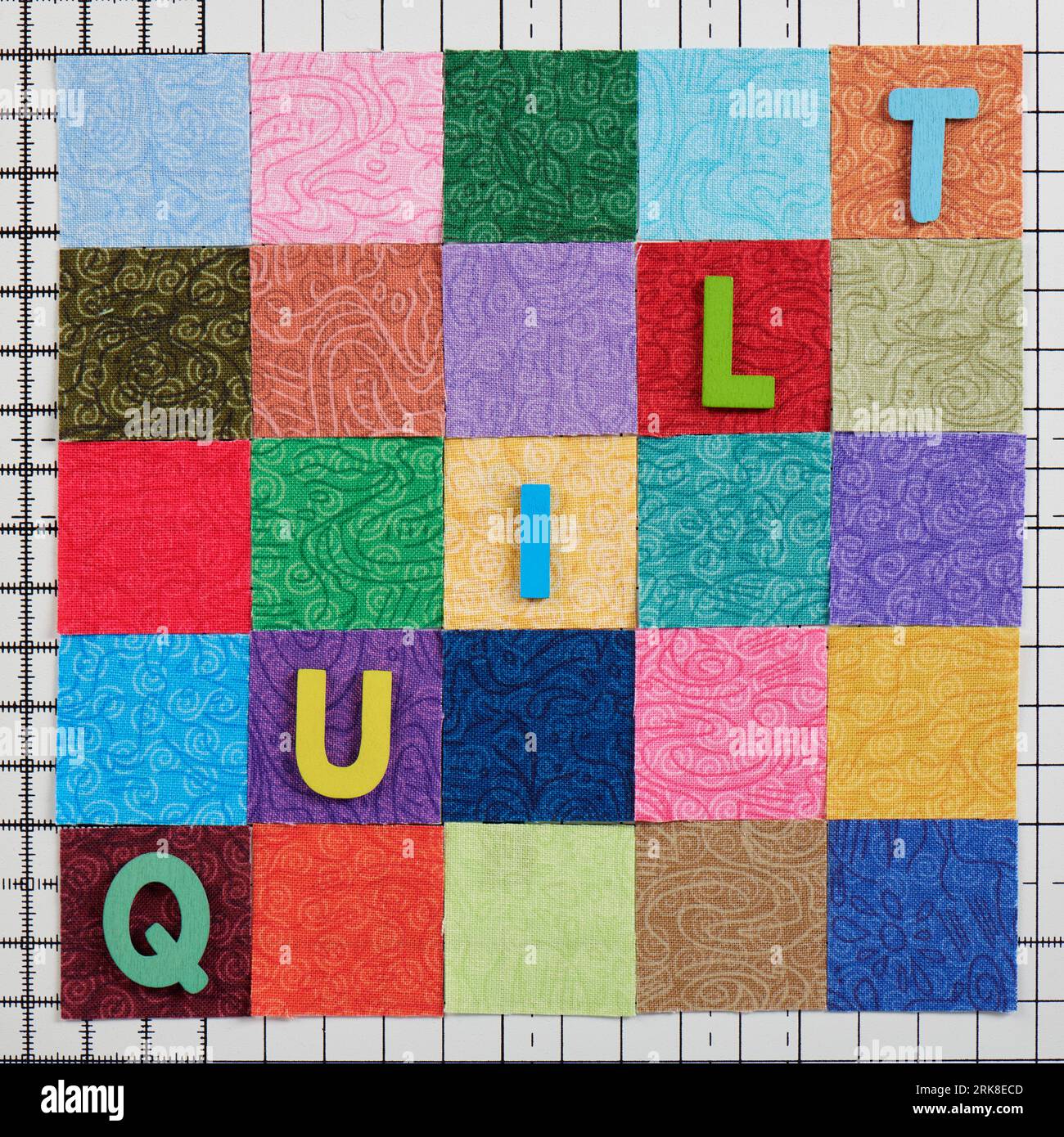On colorful quilt hi-res stock photography and images - Alamy
