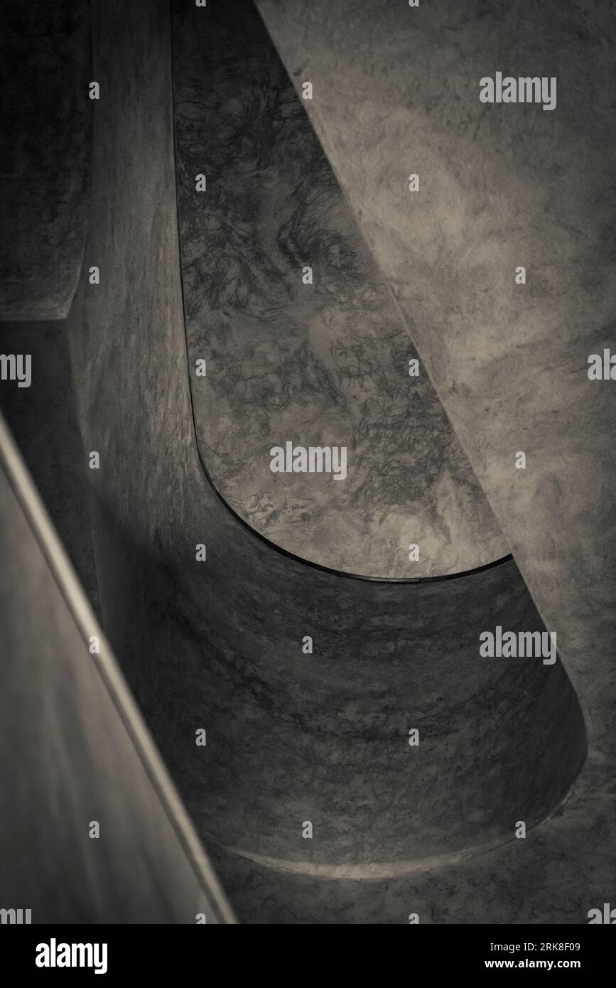 Curved abstract architectural space hi-res stock photography and images ...