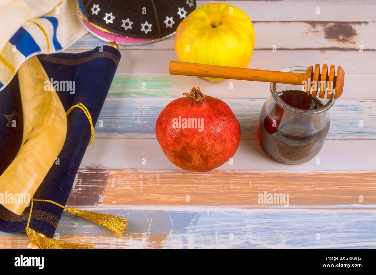 Jewish new year traditions rosh hashanah its symbolic elements with ...