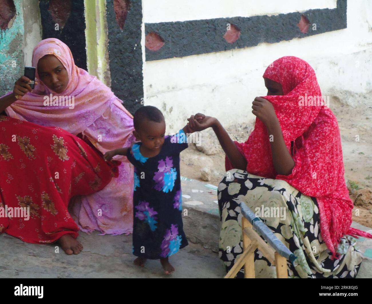 Somali mother and child hi-res stock photography and images - Alamy