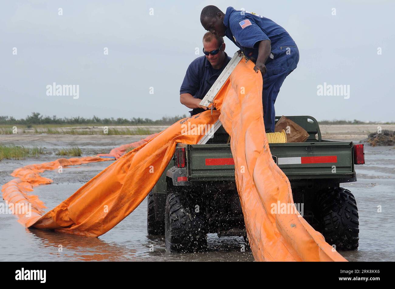 Boom barriere hi-res stock photography and images - Alamy