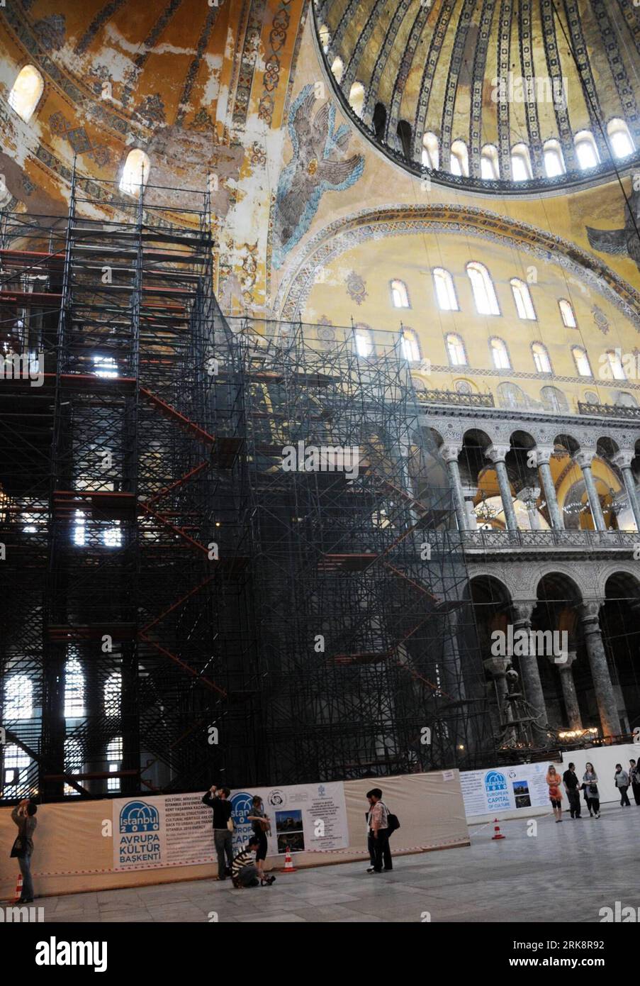 31 meters wide hi-res stock photography and images - Alamy