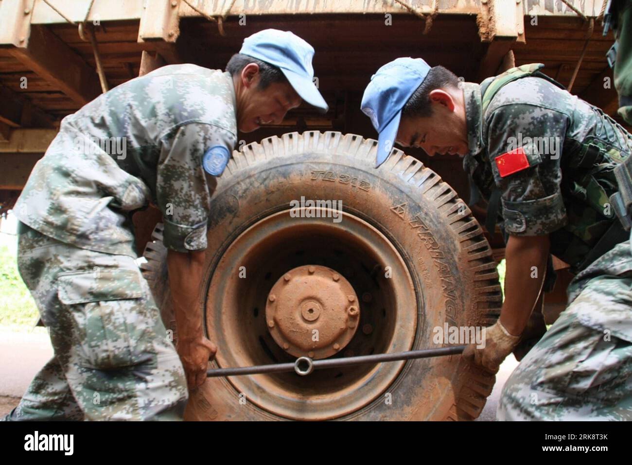 Soldaten 2 gesellschaft hi-res stock photography and images - Alamy