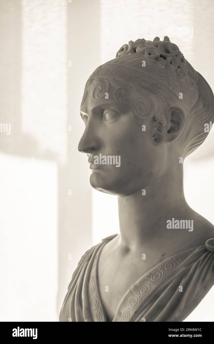 Neoclassical female bust Stock Photo - Alamy