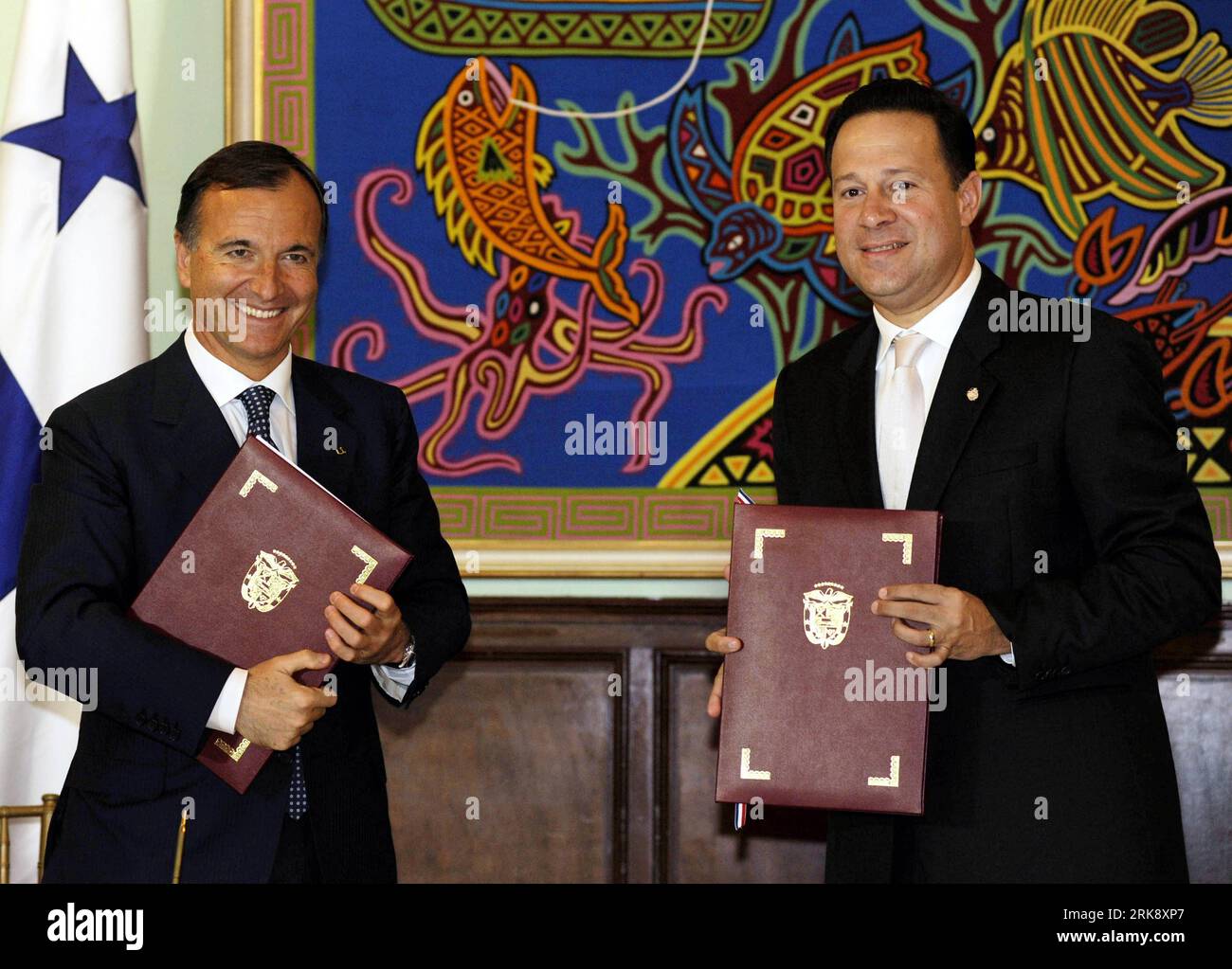Panama and italy hi-res stock photography and images - Alamy