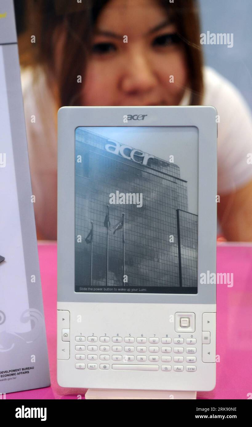 World s largest computer expo hi-res stock photography and images - Alamy