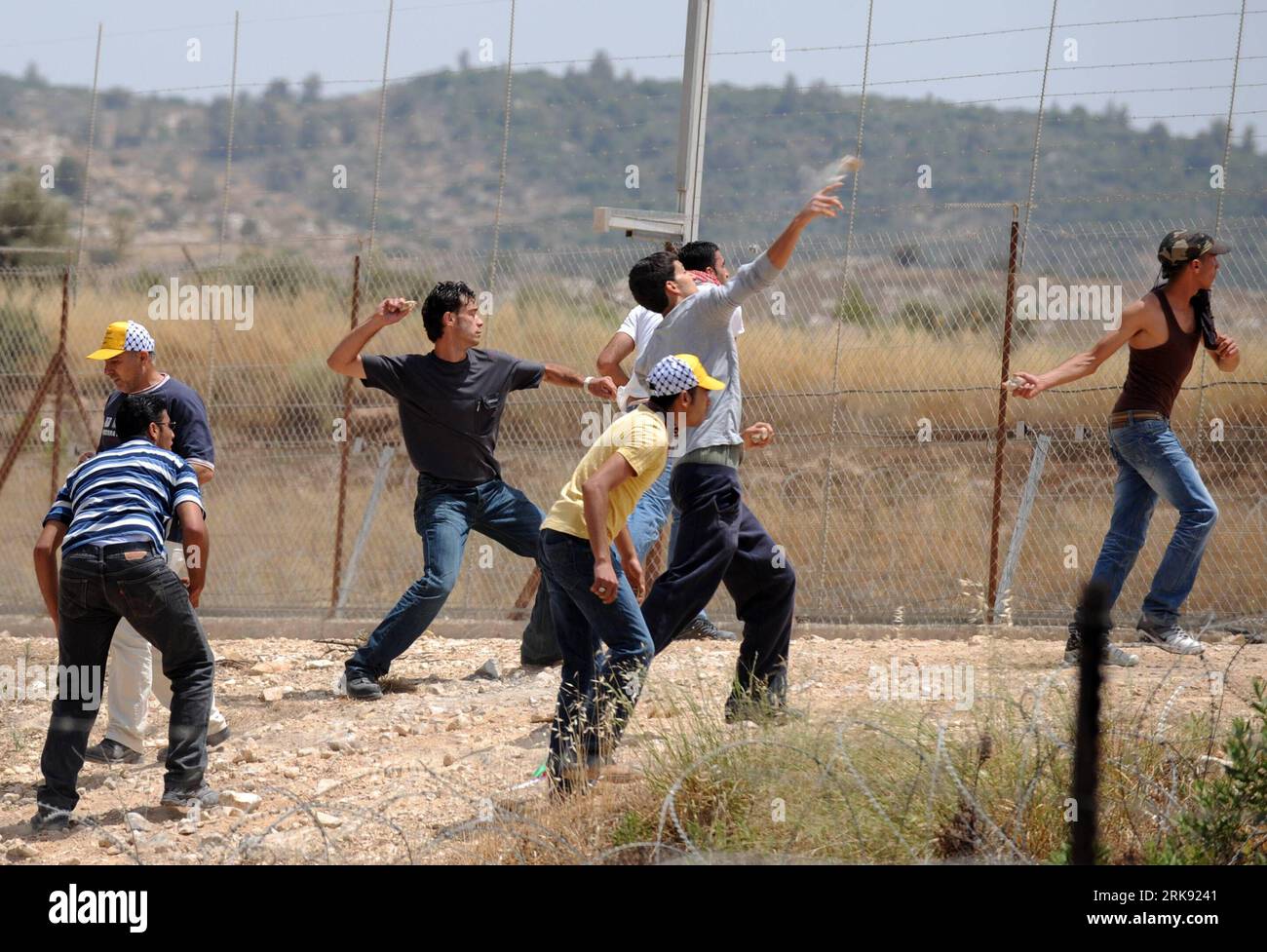 Nuba village hi-res stock photography and images - Alamy