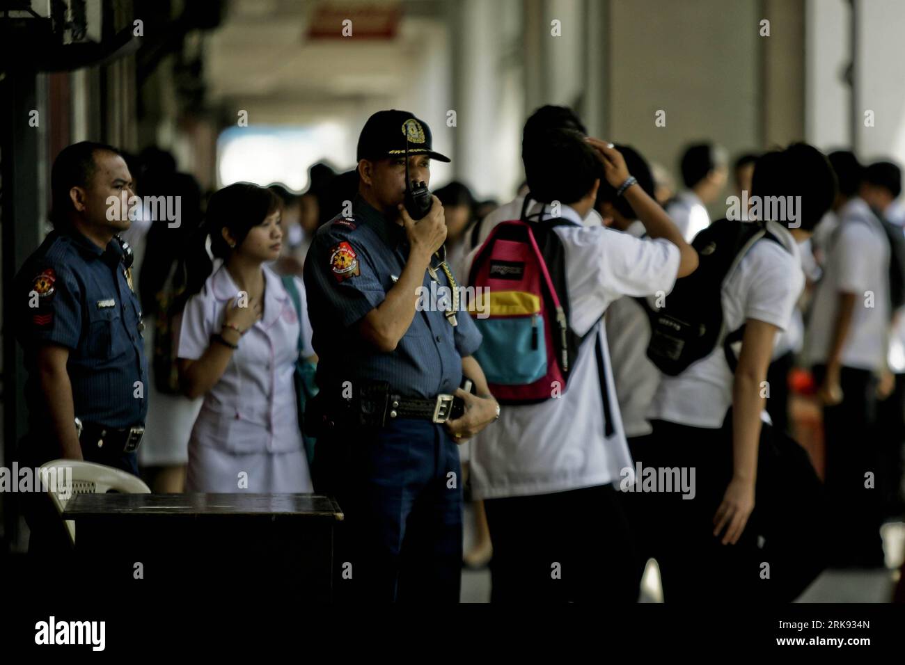 Philippine security guard hi-res stock photography and images - Alamy