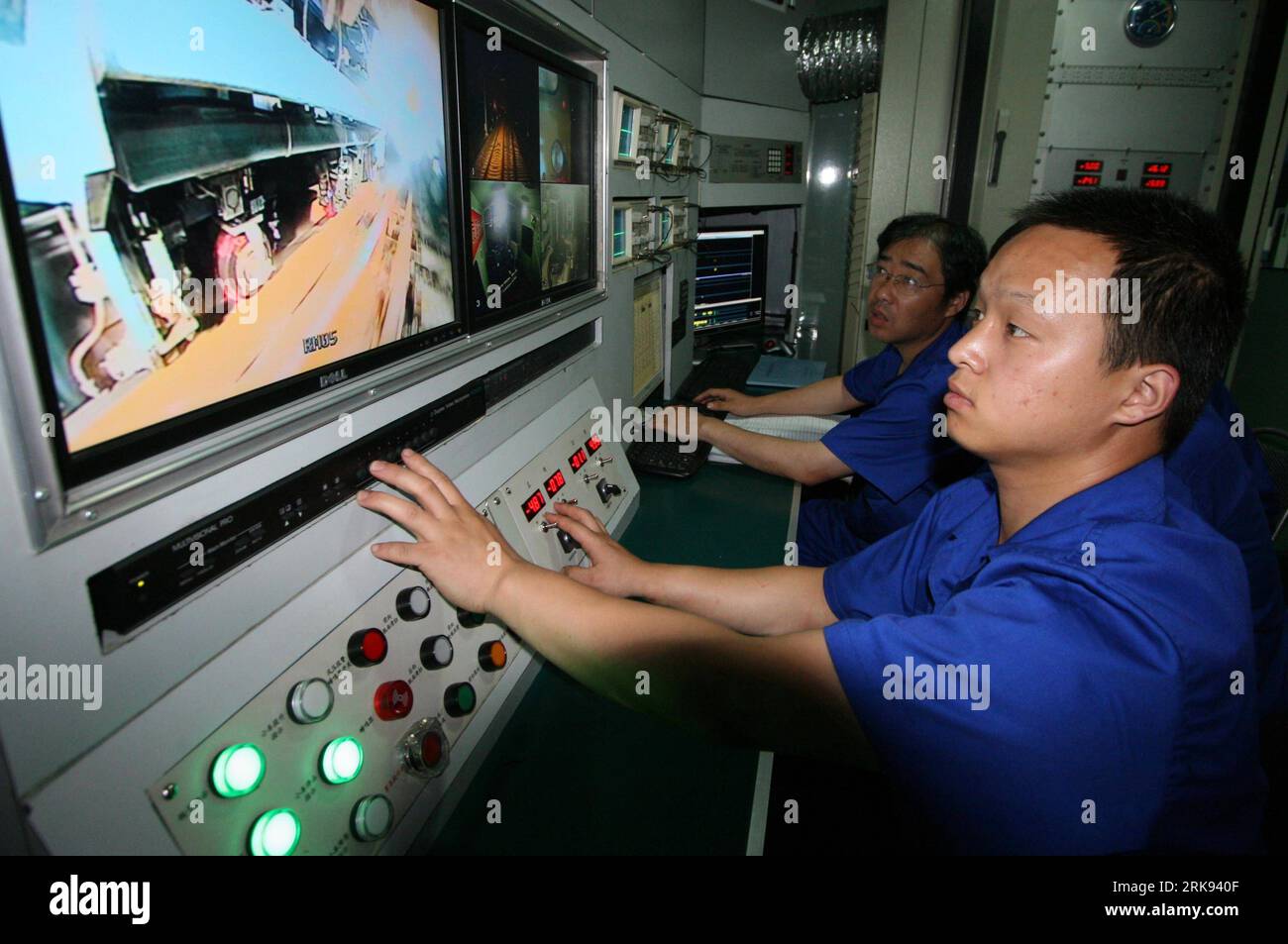 Team locomotive hi-res stock photography and images - Alamy