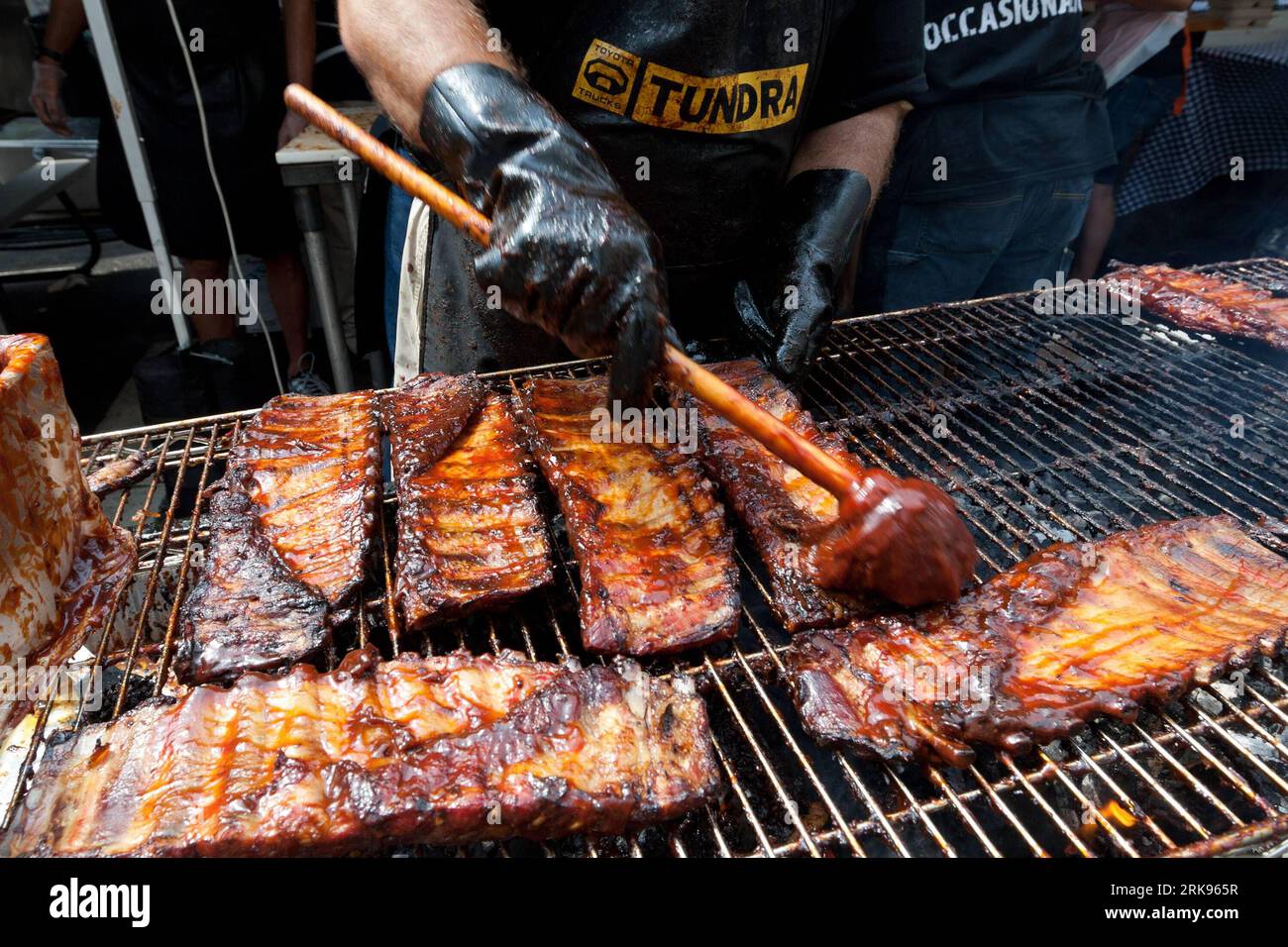 Bbq pit master hi-res stock photography and images - Alamy