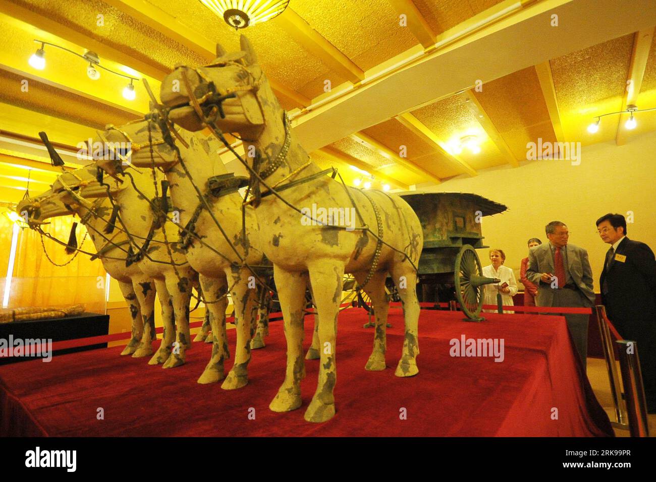 First emperor of the qin dynasty hi-res stock photography and images ...