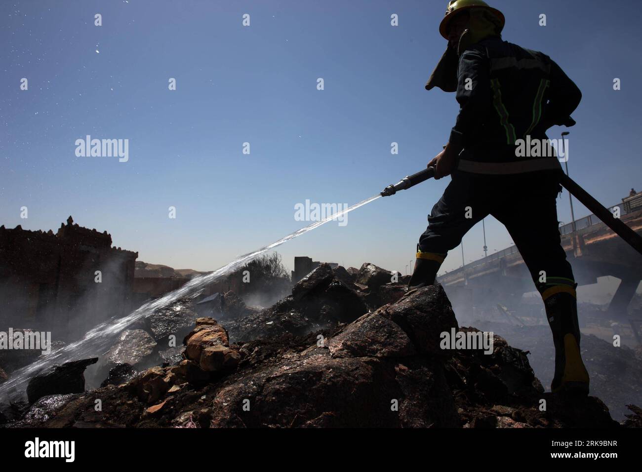 Fire bridge fighter hi-res stock photography and images - Alamy