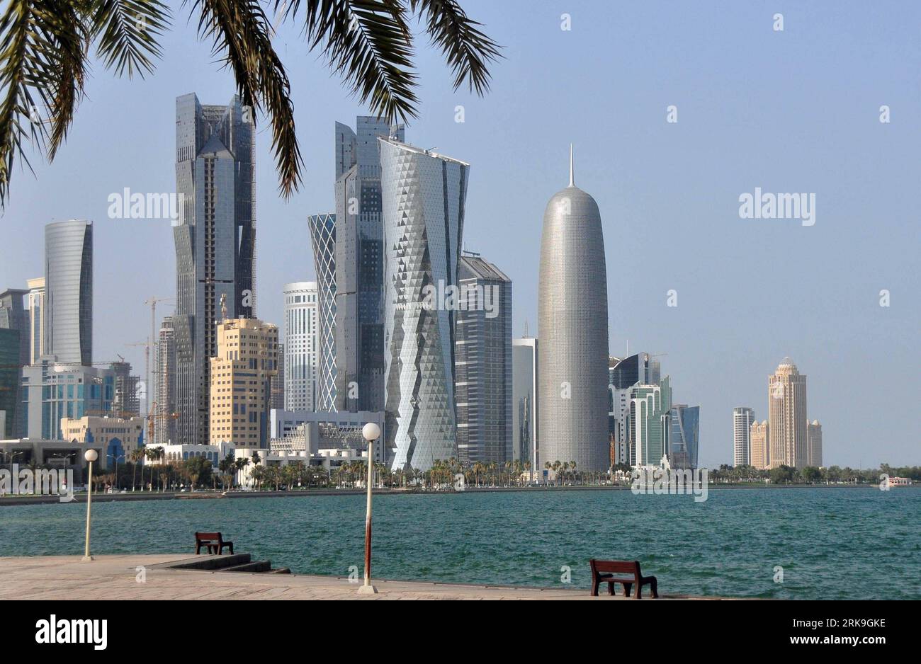 Gcc skyline hi-res stock photography and images - Alamy