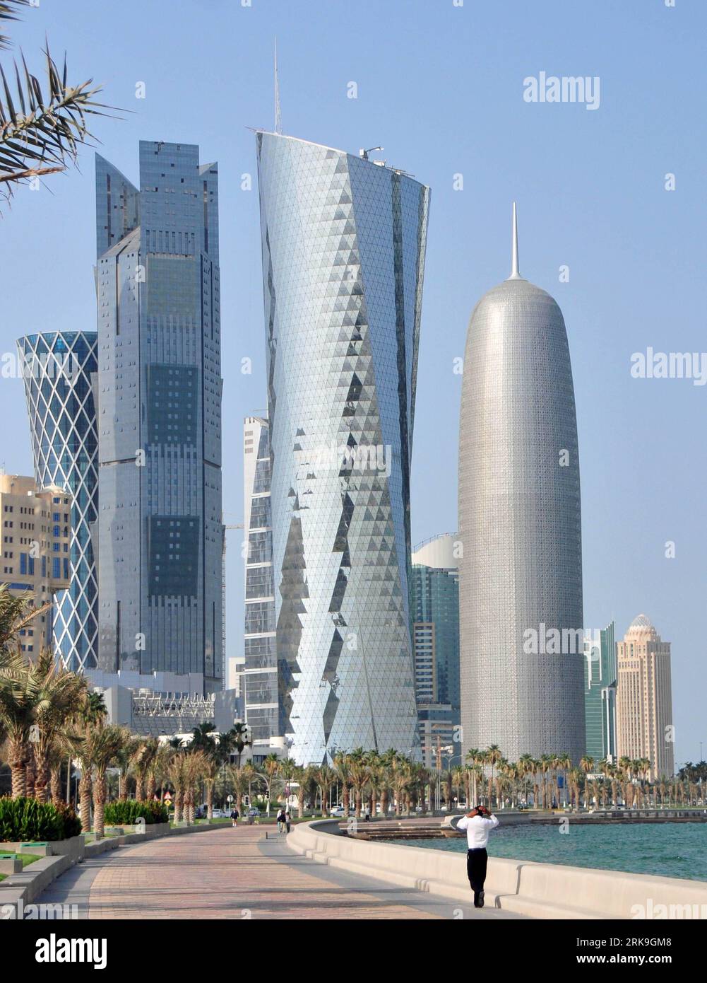 Gcc skyline hi-res stock photography and images - Alamy
