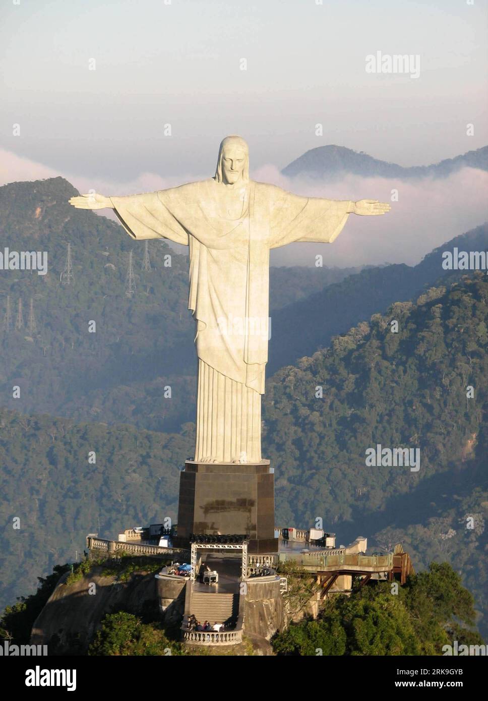 Rio christ the redeemer open 1931 hi-res stock photography and images ...