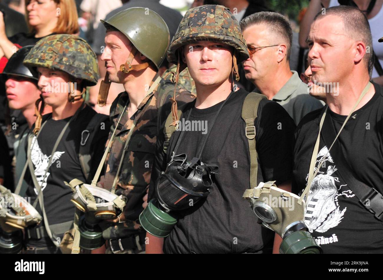Hungarian guard hi-res stock photography and images - Alamy