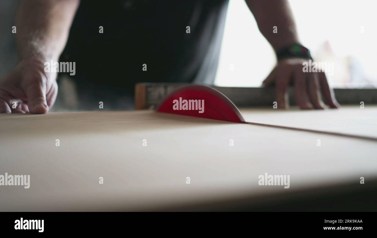 Machines in shop hi-res stock photography and images - Alamy