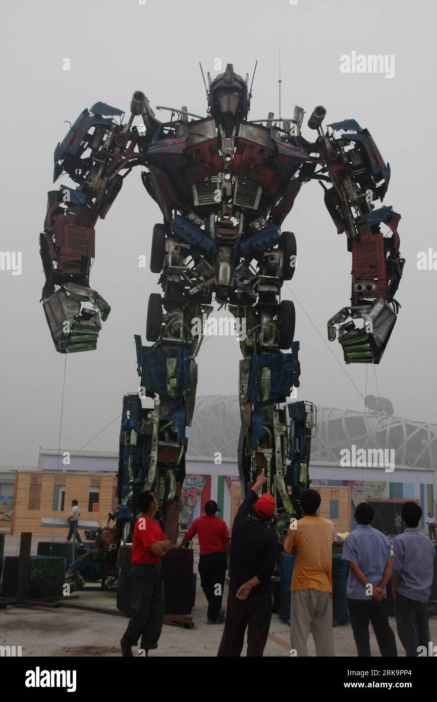 Open transformer hi-res stock photography and images - Alamy
