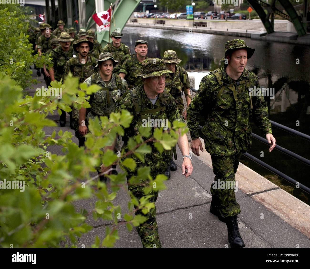 Marching event hi-res stock photography and images - Alamy