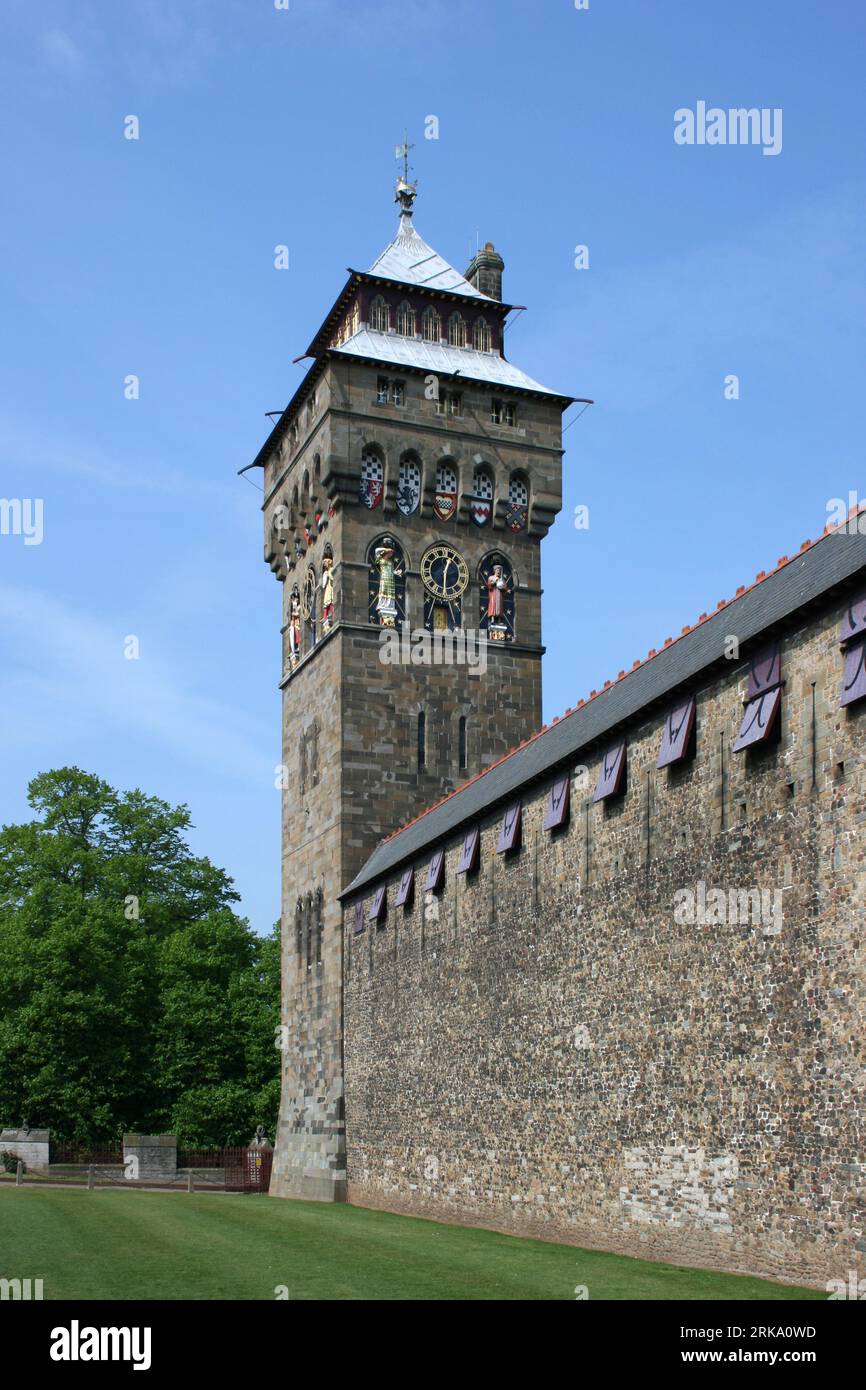Clock tower of the Cardiff Castle seen from outside Stock Photo - Alamy