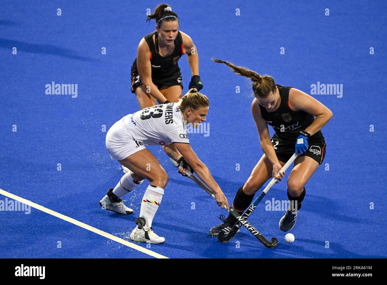 Monchengladbach, Germany. 24th Aug, 2023. Belgium's Alix Gerniers and ...