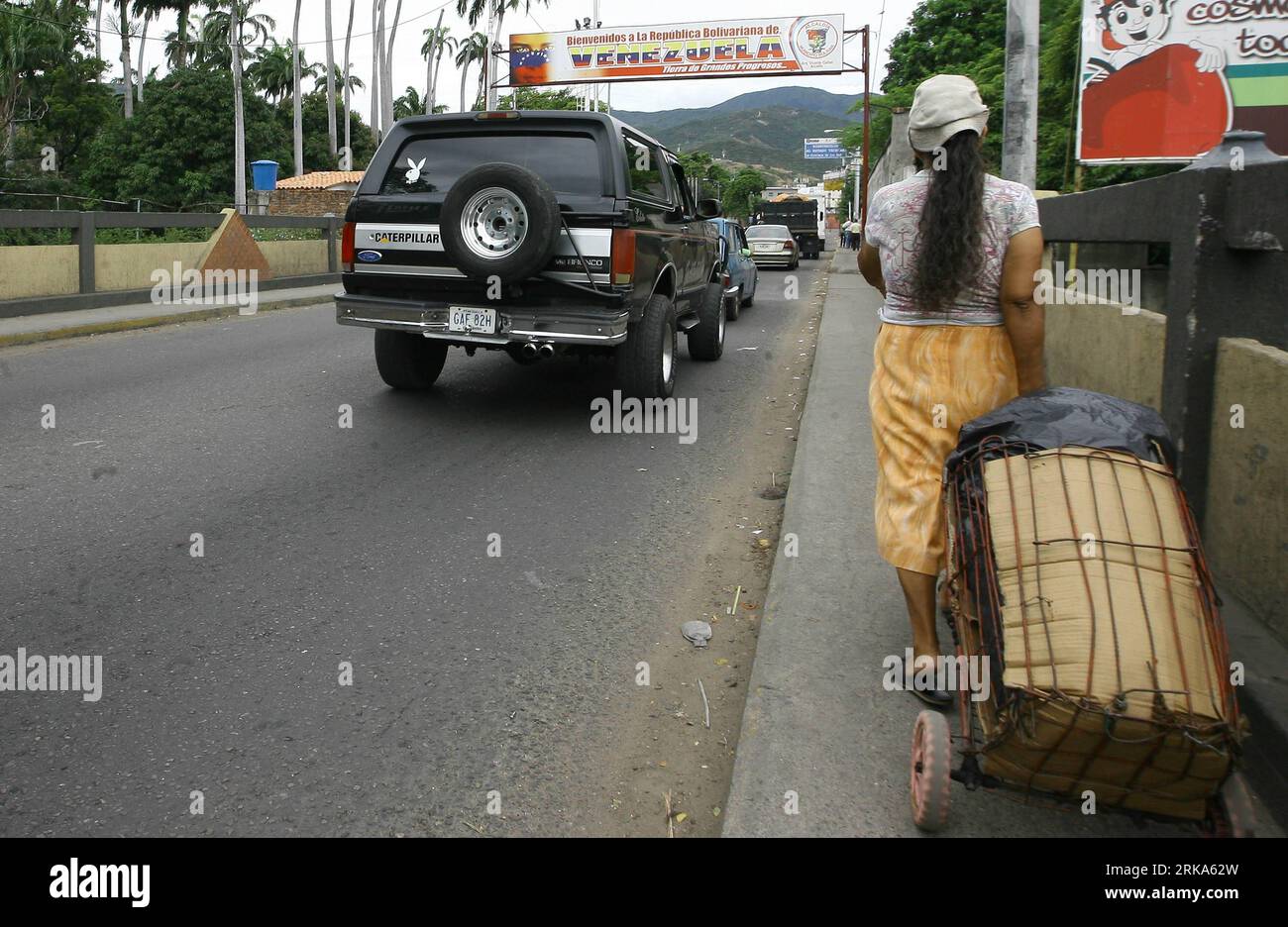 Guerrilla organization hi-res stock photography and images - Alamy