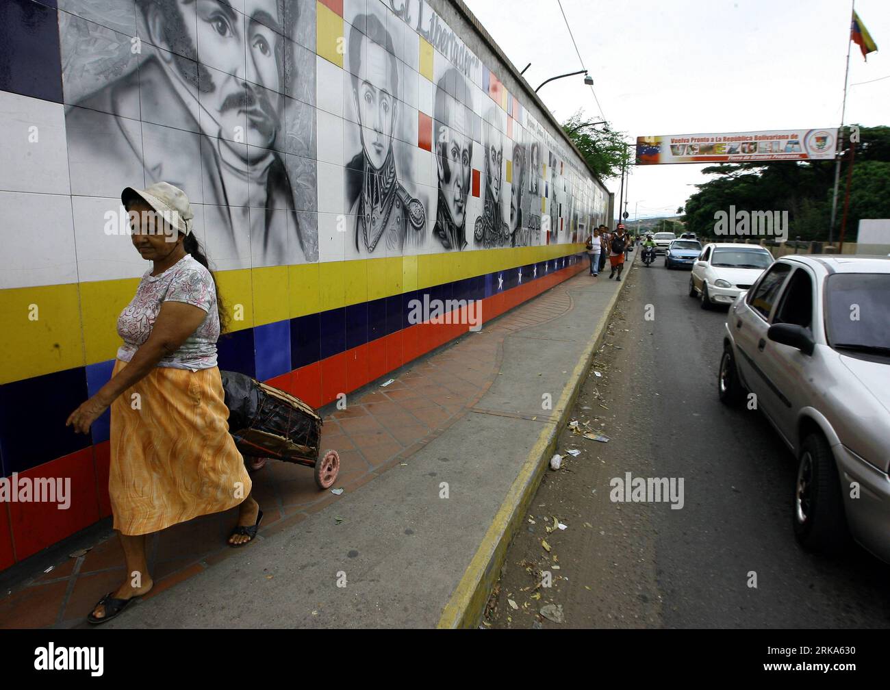 Guerrilla organization hi-res stock photography and images - Alamy