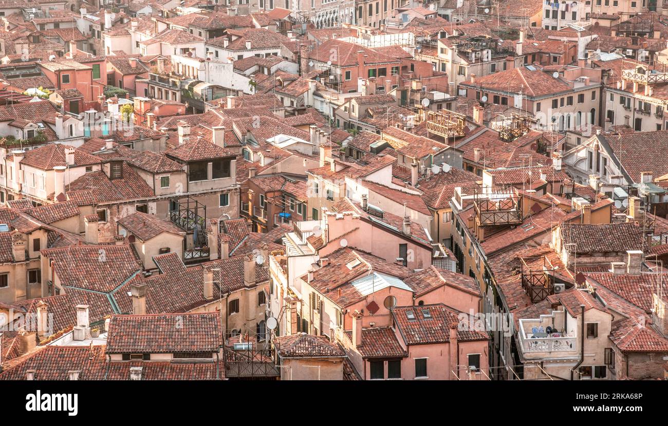 Venetian rooftops hi-res stock photography and images - Alamy