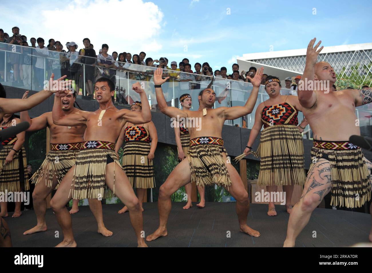 Maori haka tanz hi-res stock photography and images - Alamy