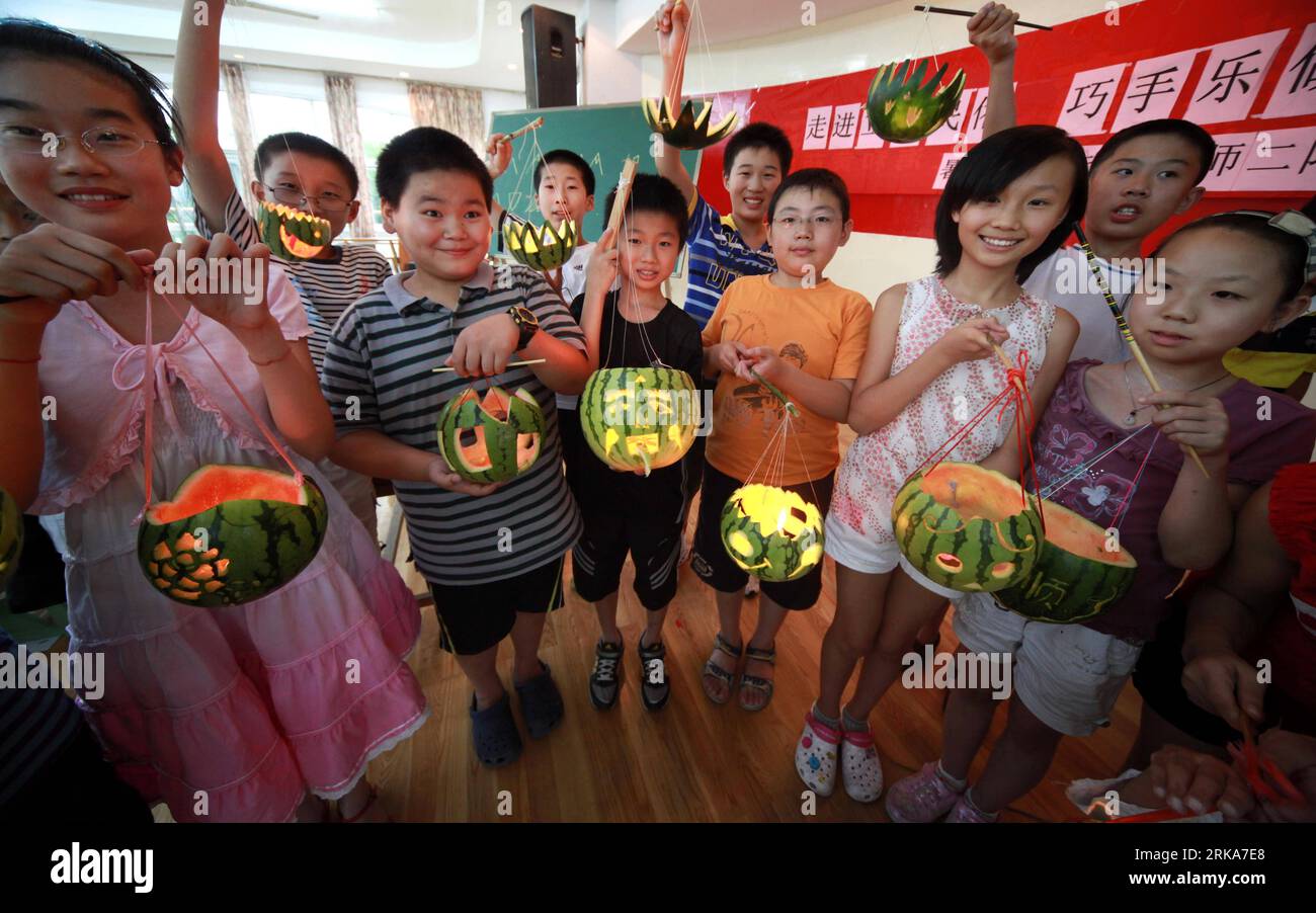 Demostrate hi-res stock photography and images - Alamy