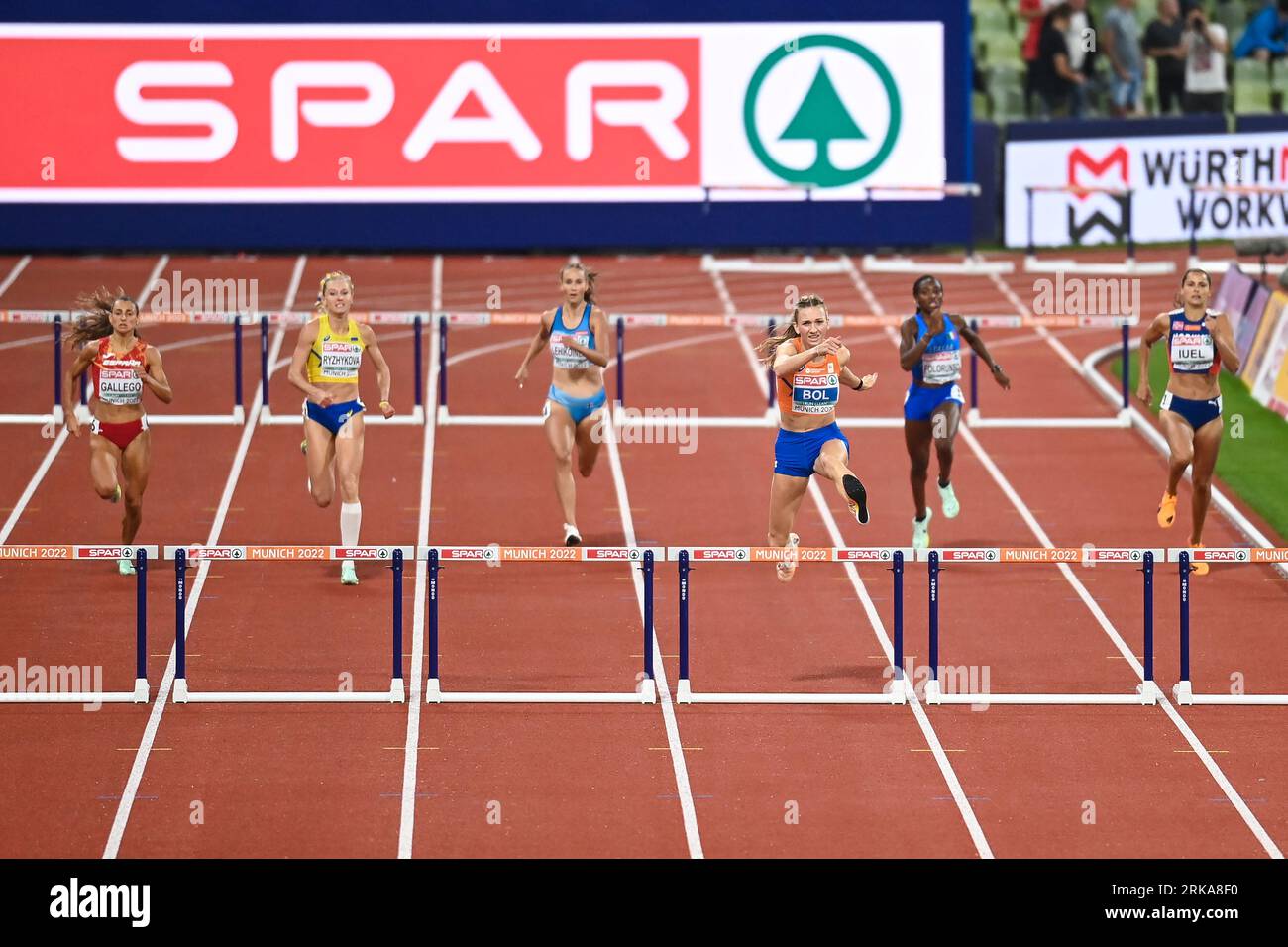 Femke Bol (Gold Medal, Netherlands), Anna Ryzhykova (Ukraine, Bronze ...