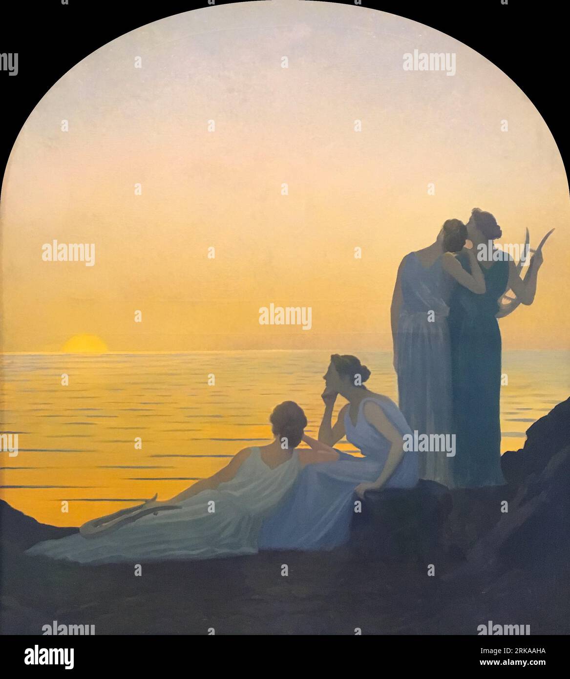 Soir antique hi-res stock photography and images - Alamy