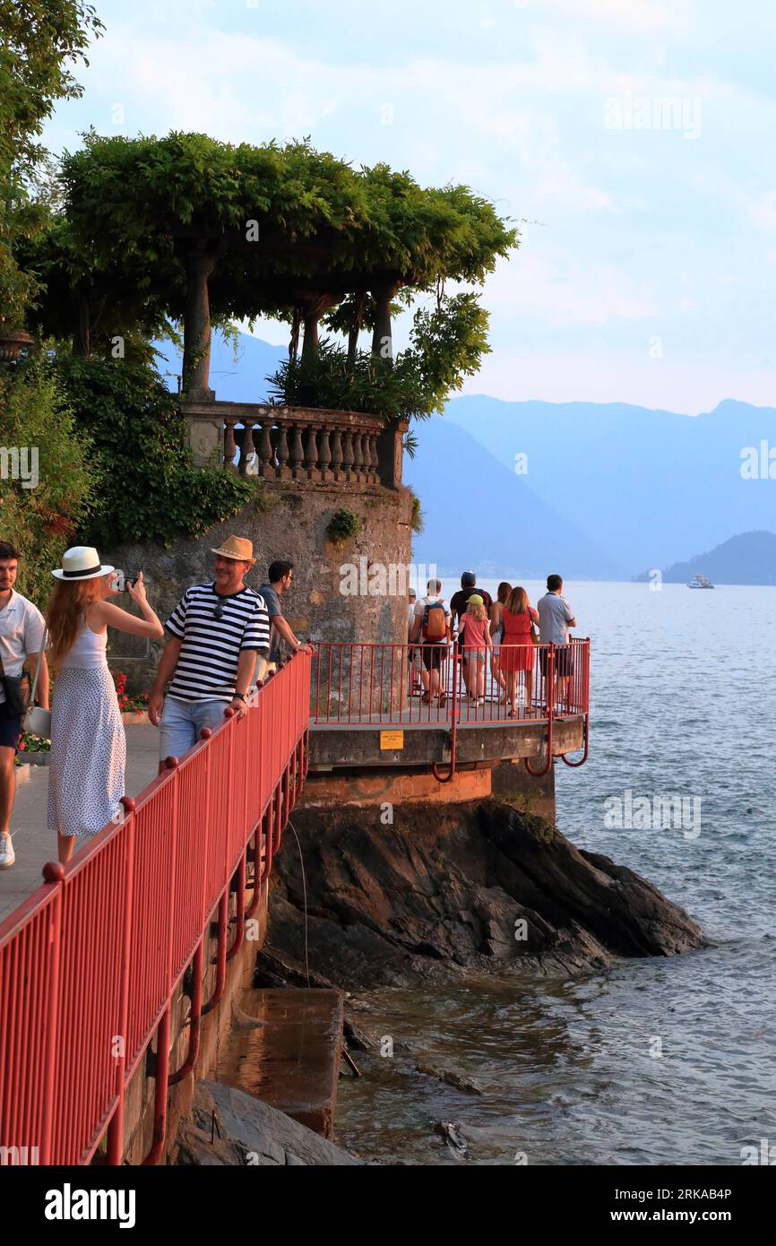 Lago di como riva hi-res stock photography and images - Alamy