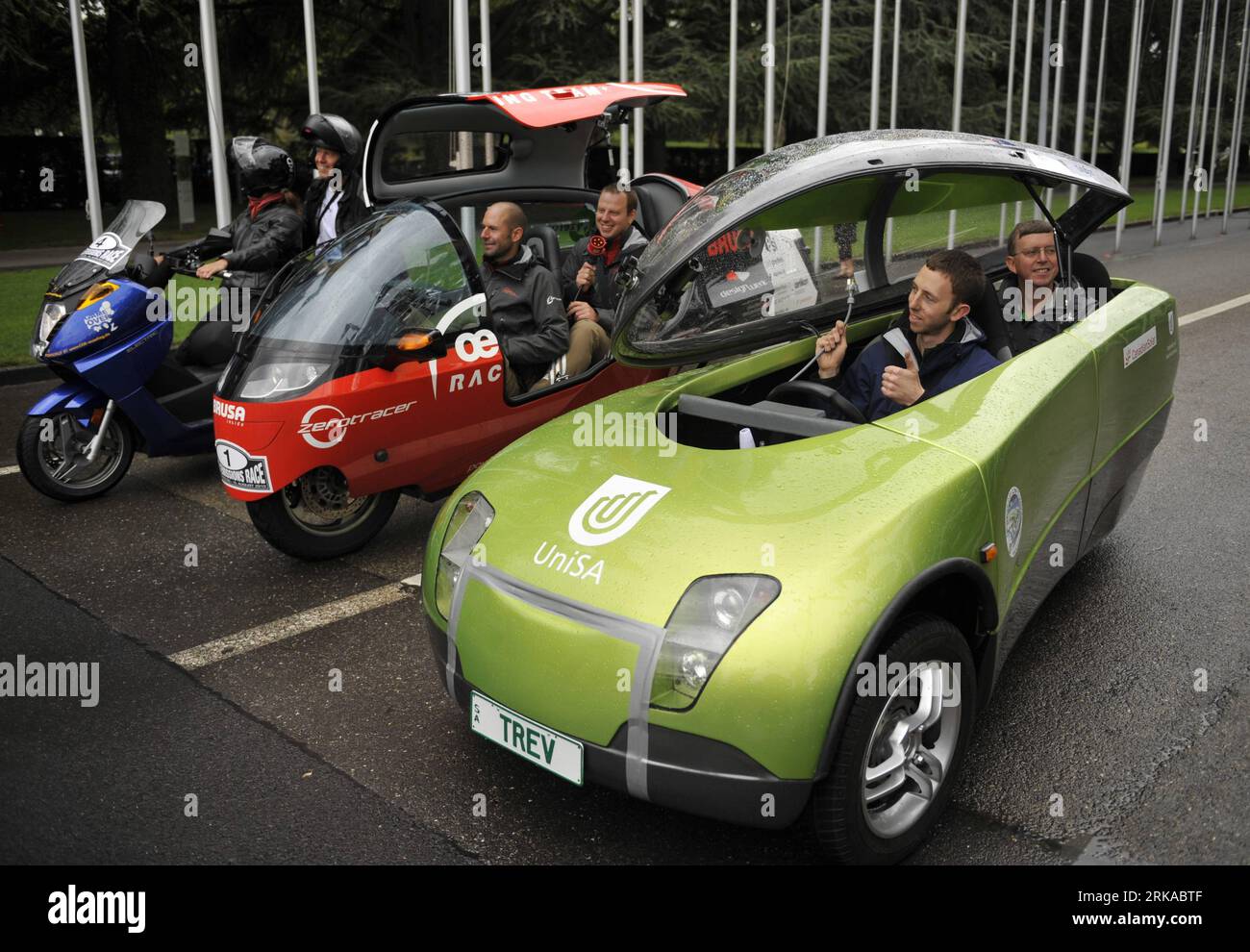 Zero emi hi-res stock photography and images - Alamy