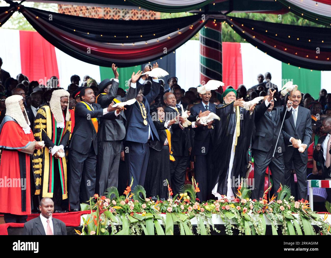 President kagame 2010 hi-res stock photography and images - Alamy