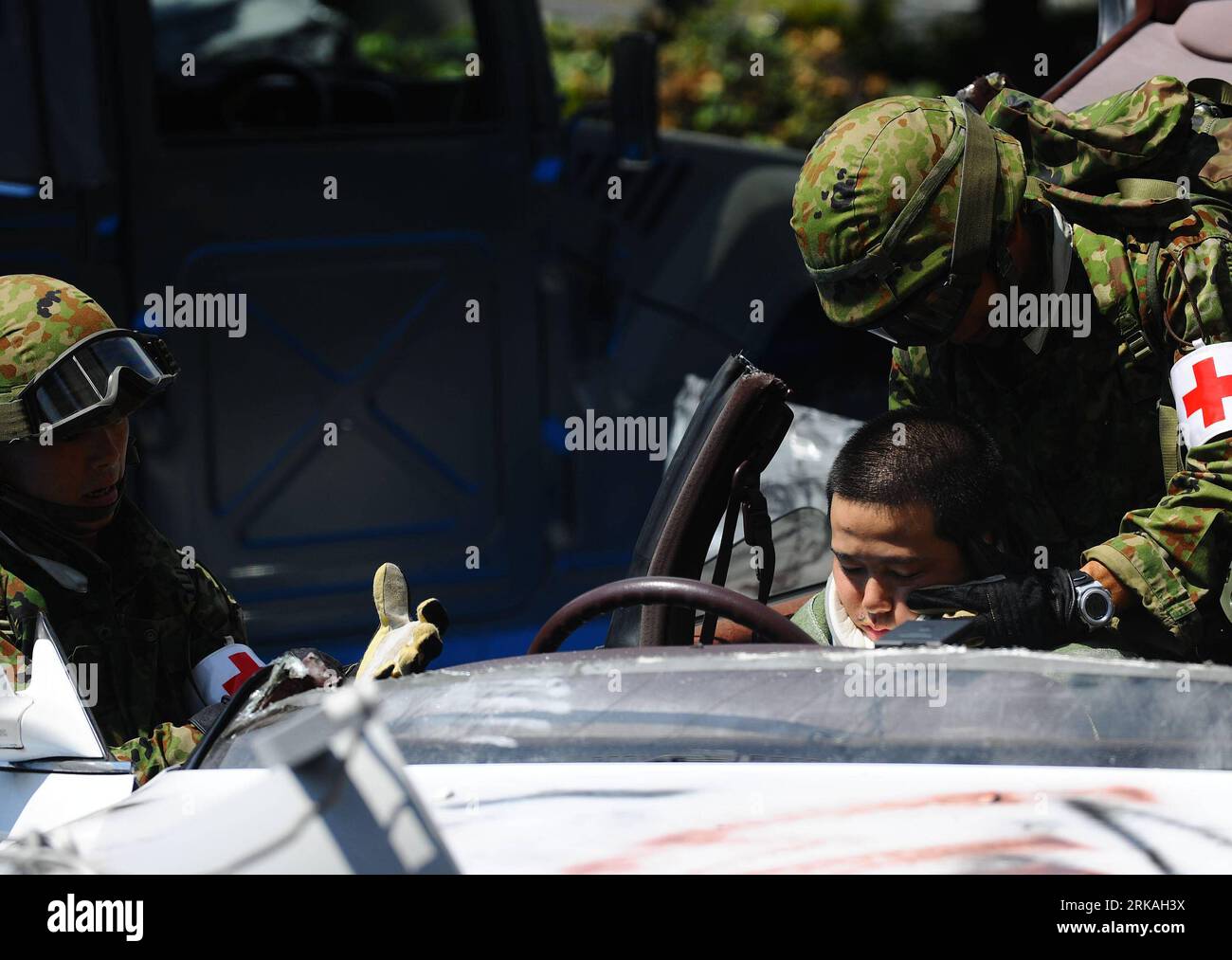 Tokyo metropolitan police department in hi-res stock photography and ...