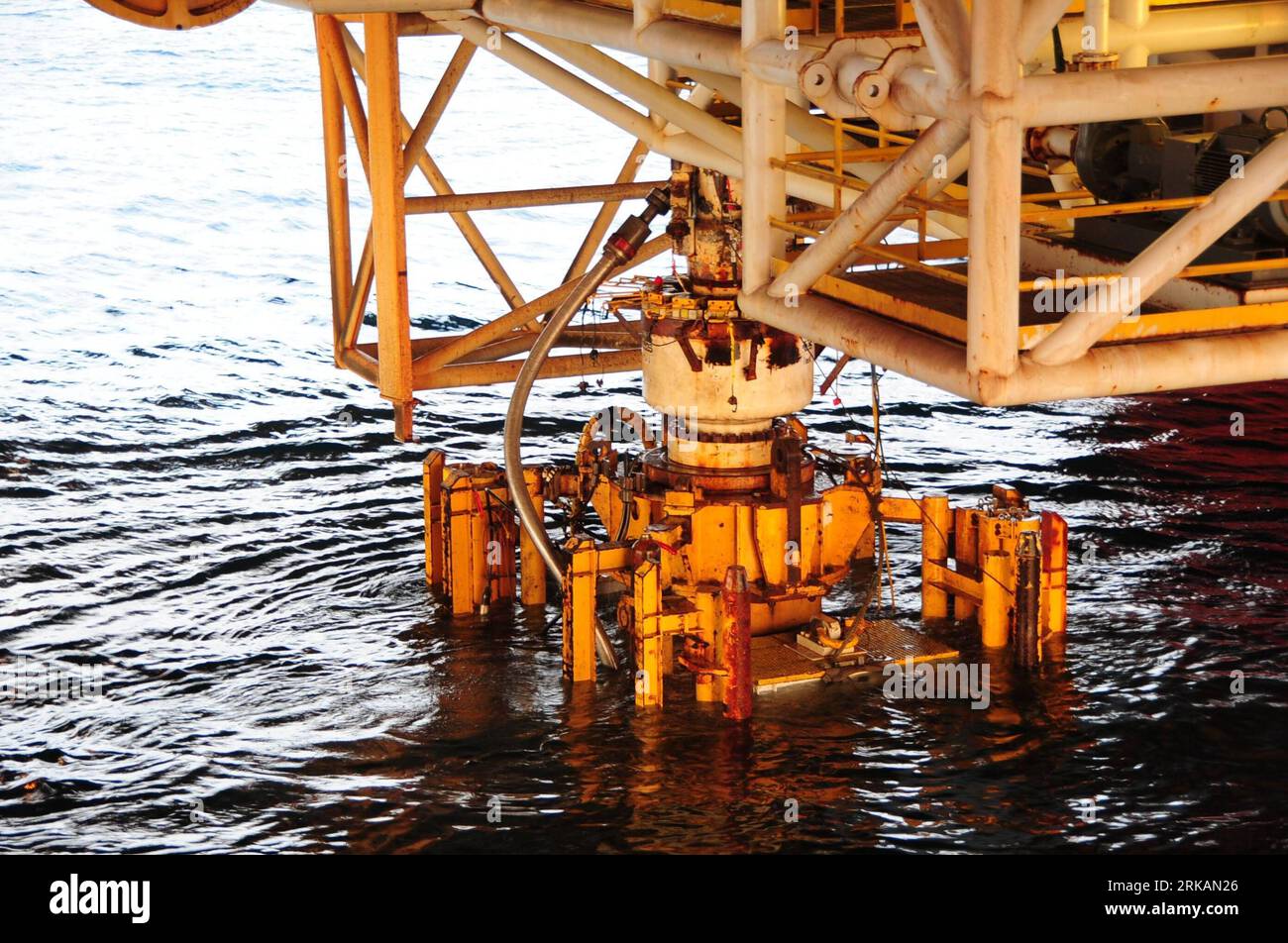 Evidence recovery hi-res stock photography and images - Alamy