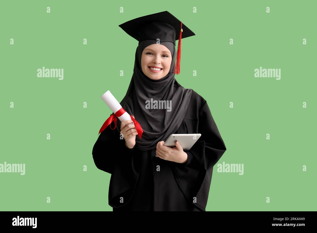 Muslim teen girl computer hi-res stock photography and images - Alamy