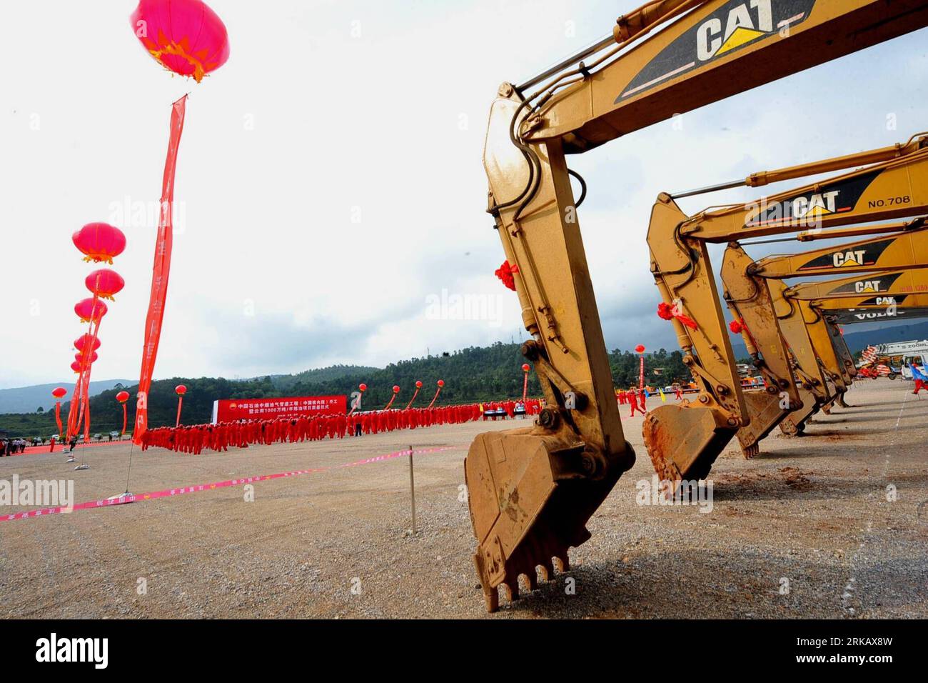 Myanmar gas pipeline hi-res stock photography and images - Alamy