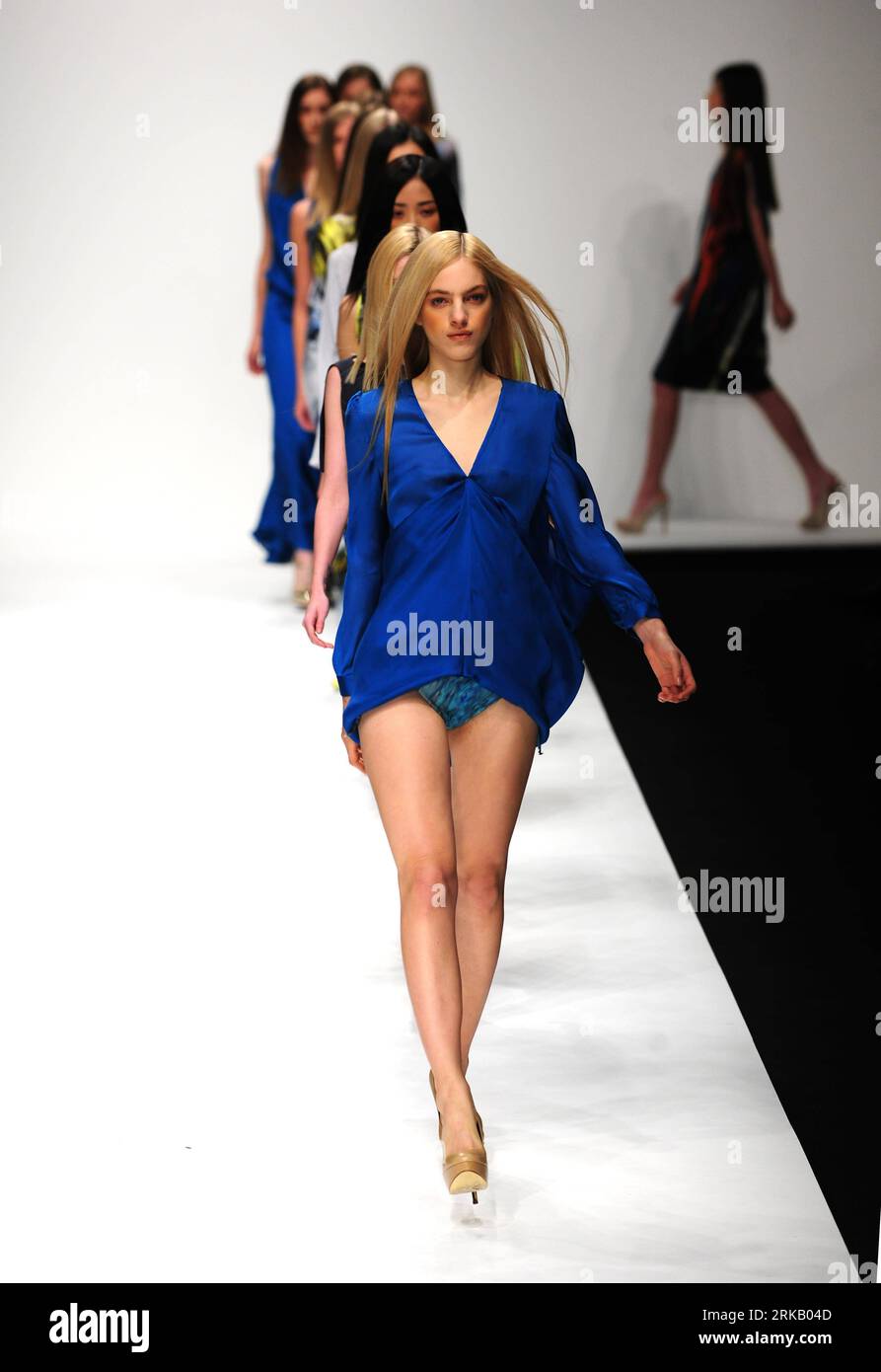 Maria yi hi-res stock photography and images - Alamy