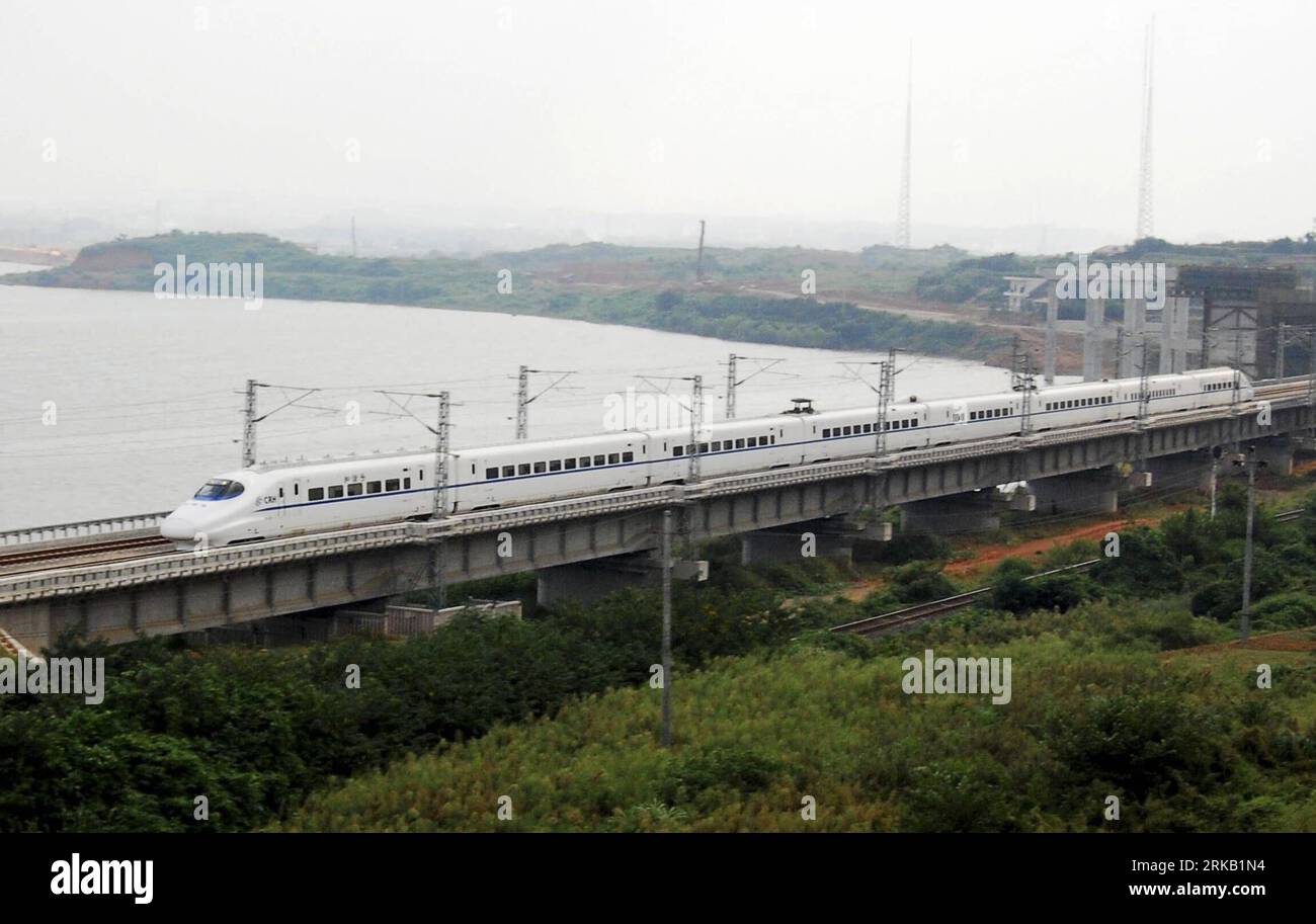 Train china railway high speed crh runs hi-res stock photography and ...