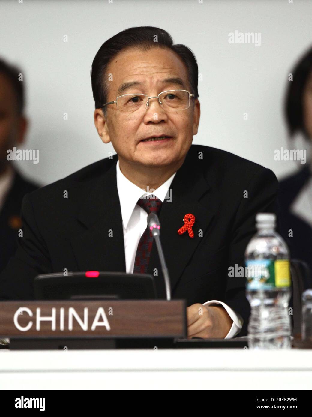 Millennium discussion hi-res stock photography and images - Alamy