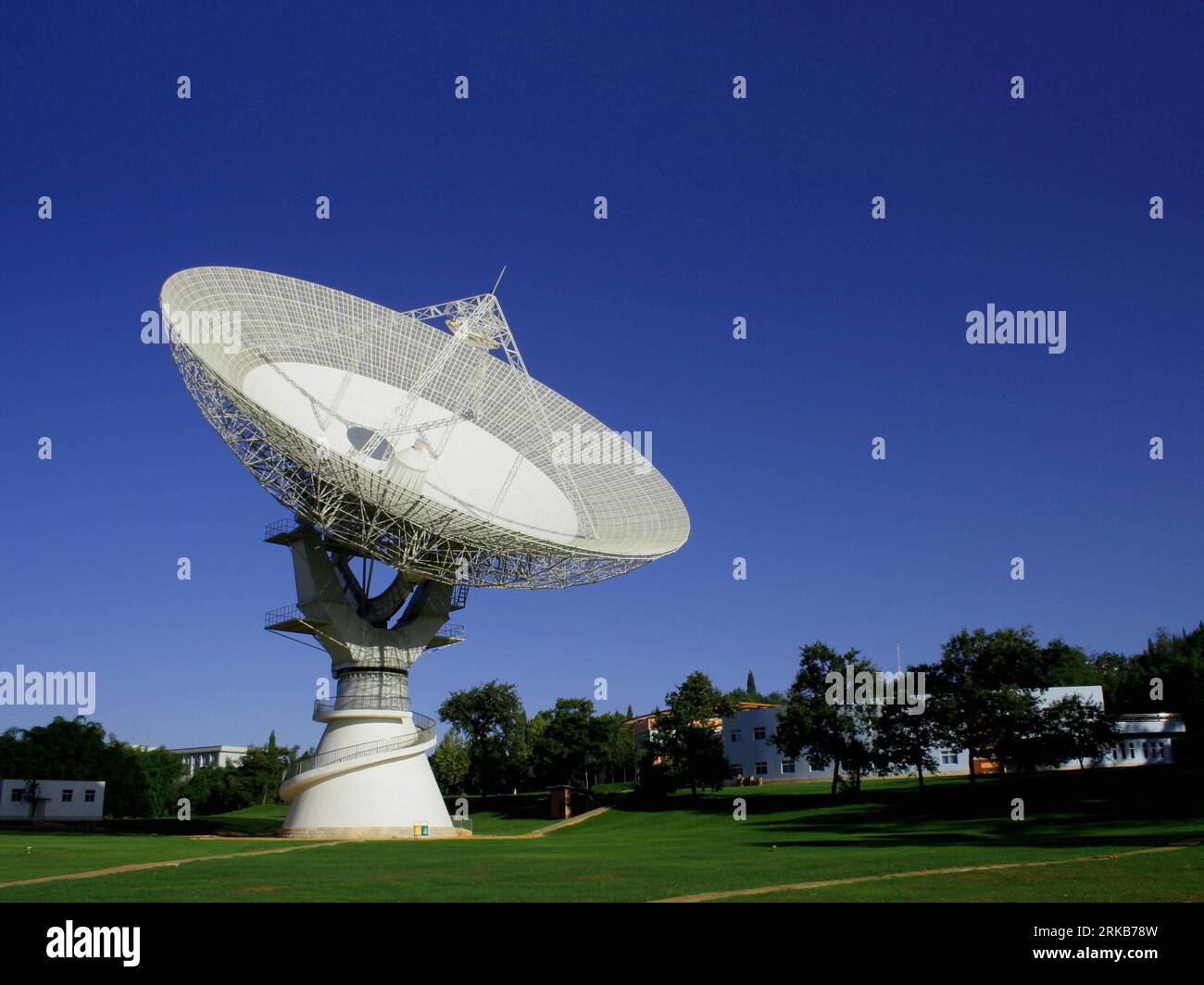 Command contro hi-res stock photography and images - Alamy
