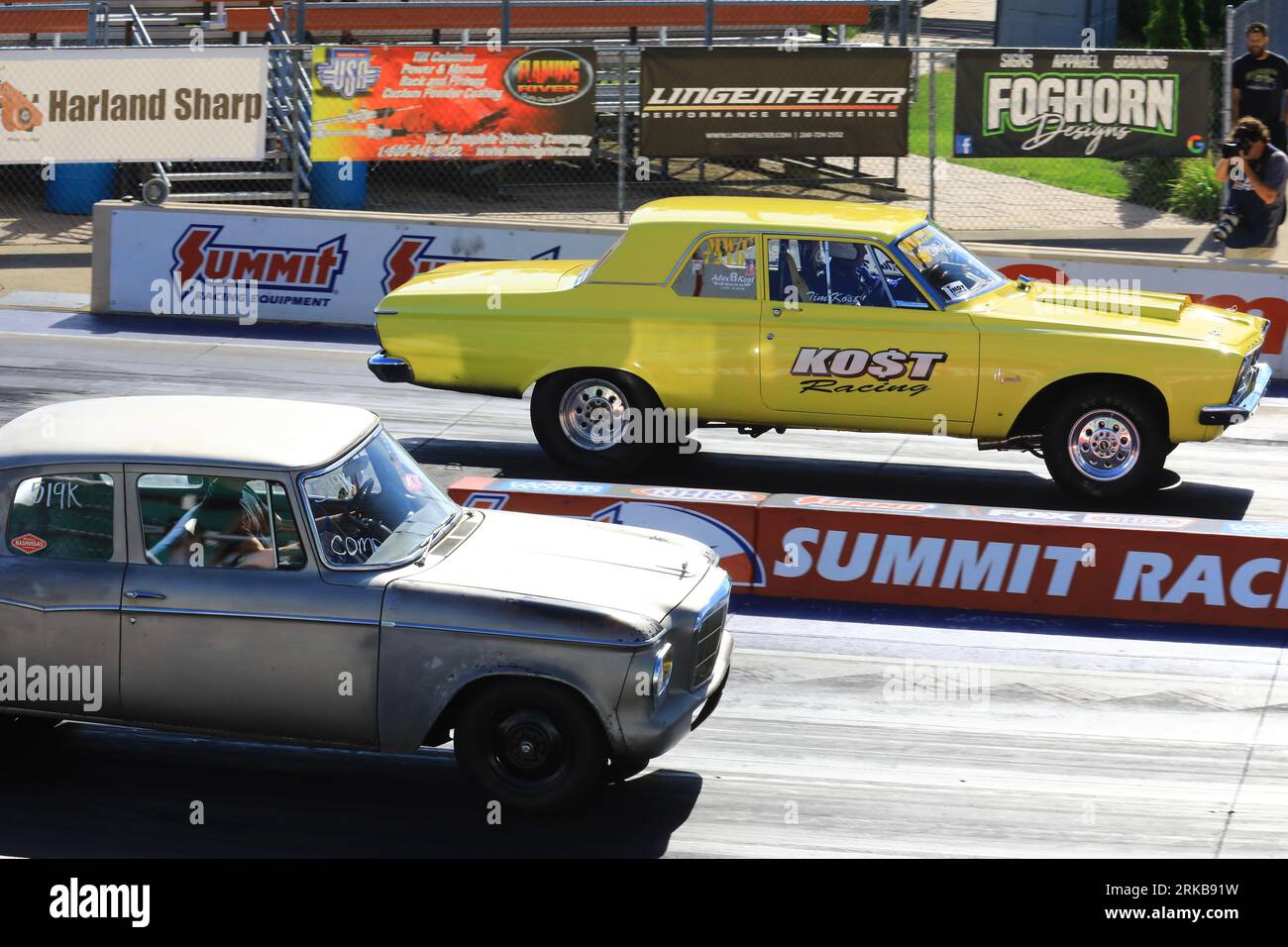 Dragster muscle cars drag racing Stock Photo - Alamy