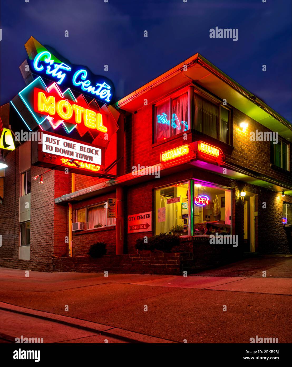Motel 60s hi-res stock photography and images - Alamy
